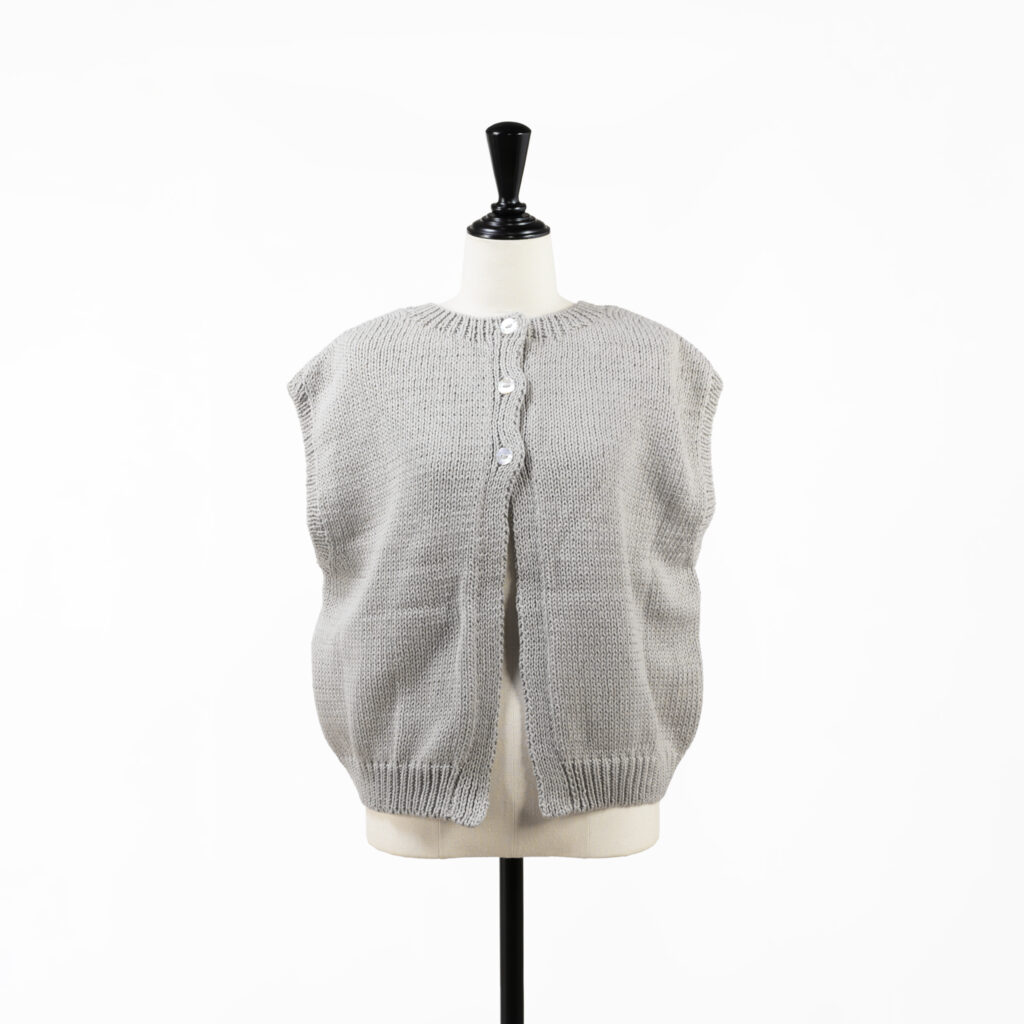 重ね着に便利なニットベスト – ONTADE